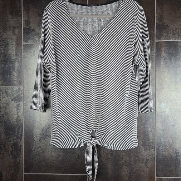 Gyft | Tops | Gyft Striped Black White Tied Detail Top | Poshmark